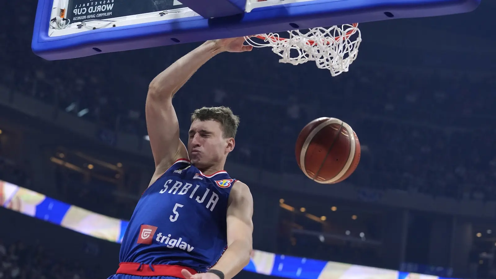 Glavobolja za Pešića pred Olimpijske igre: Povredio se Nikola Jović Glavobolja za Pešića pred Olimpijske igre: Povredio se Nikola Jović